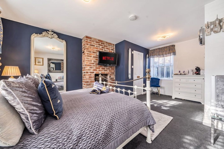 En-suite Double With Parking · Walk To Whitby Abbey & 199 Steps - Whitby