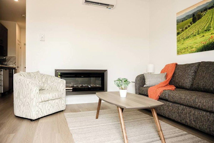 New Vineyard Cottage In Niagara Wine Country | 2br | Pet Friendly - Grimsby