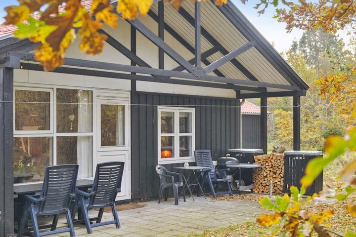 Coastal Escape | Pool, Hot Tub & Beach - Vancouver Island