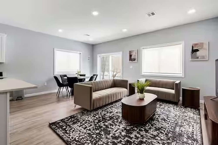 Spacious 4-bedroom Townhome In Beautiful Bloomfield With Ac - Hartford, CT