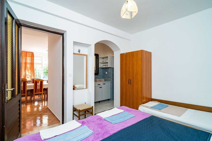 Apartments Klis -Two-bedroom Apartment With Terrace - Mlini