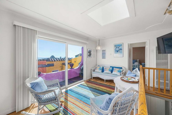 Grandma's Nest- Oceanfront Venetian - Aptos