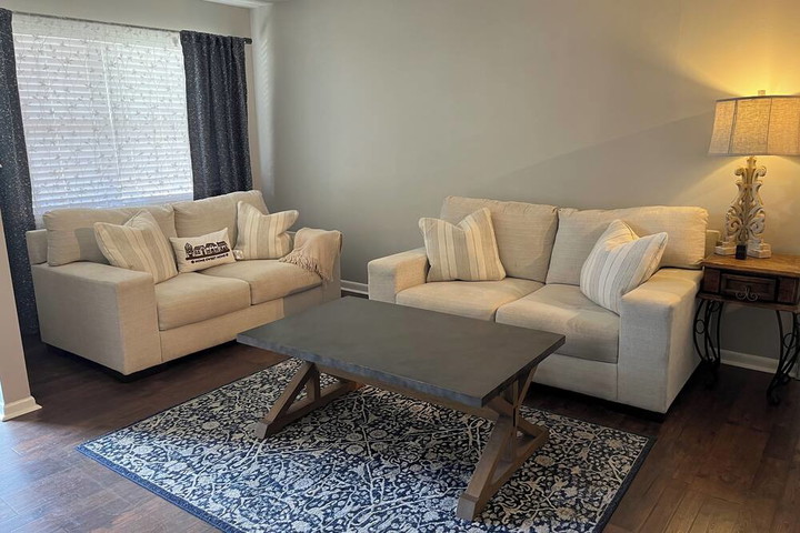 Comfortable Home 3 Bedrooms Near The Rose District Fire Pit + Blackstone Grill - Broken Arrow, OK