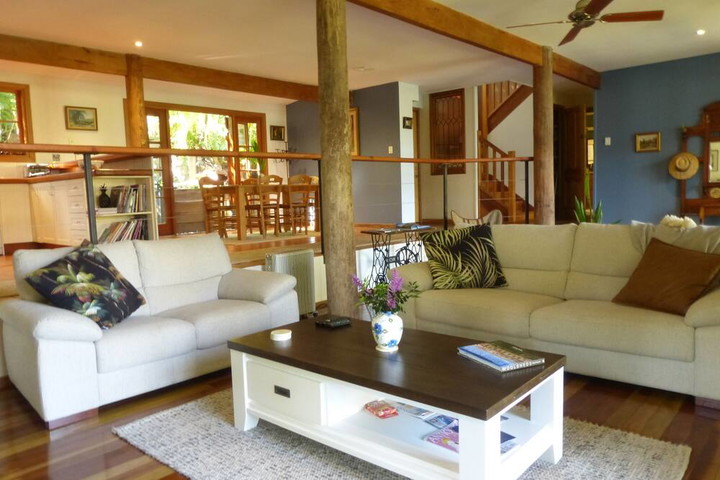 Magnolia Cottage - Magical Noosa Hinterland Retreat - Eumundi