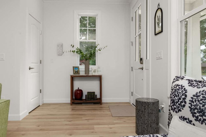 Across From Nd Stadium | Luxury 6b/5ba | Sleeps 14 - South Bend, IN