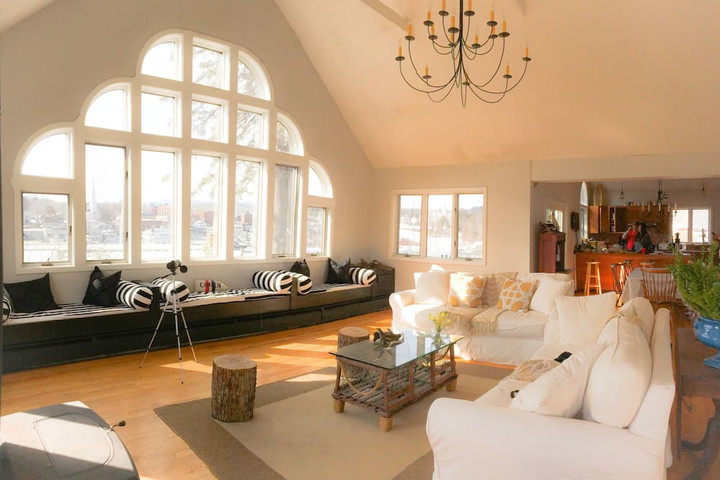 Perfect Location ! Harbor Breeze Is On Camden Harbor & Walking Distance To Town - Camden, ME