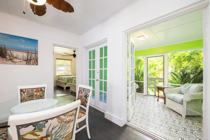 Private Cottage On Bayfront Estate With Heated Pool, Deep Dockage, Kayaks And More - Islamorada, FL