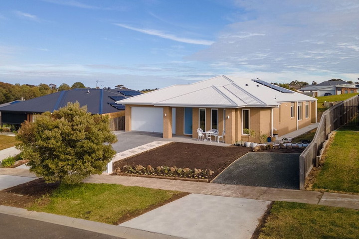 Coast And Canopy Is The Perfect Place To Slow Down And Reconnect - Bairnsdale