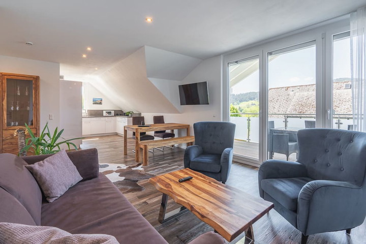 Ferienwohnung 'Weißtanne' Mit Bergblick, Sauna, Balkon Und Wi-fi - Breitnau