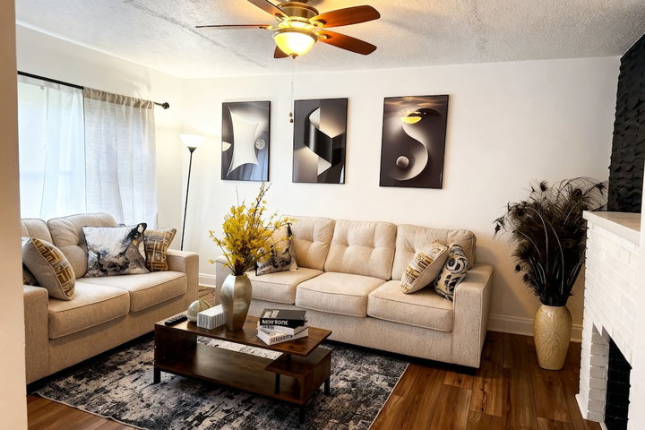 Welcome To Abreu,adorable Cape Cod-style Home Situated In The Heart Of Watertown - Watertown, NY