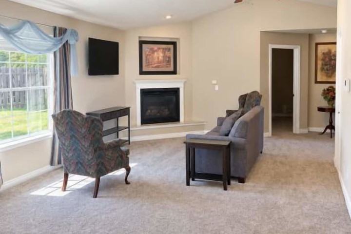 Make Yourself At Home In This Inviting 3-bedroom, 3-bath Casper Retreat! Enjoy A Full Kitchen, Two Living Areas, And A Fenced Backyard With Room To Unwind. A Comfortable Spot For Family Trips, Work Stays, Or A Wyoming Getaway. - Casper, WY