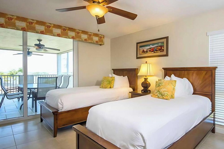 Fully Equipped Kitchen And Pool Access Make This An Easy Choice For Your Stay - Duck Key, FL