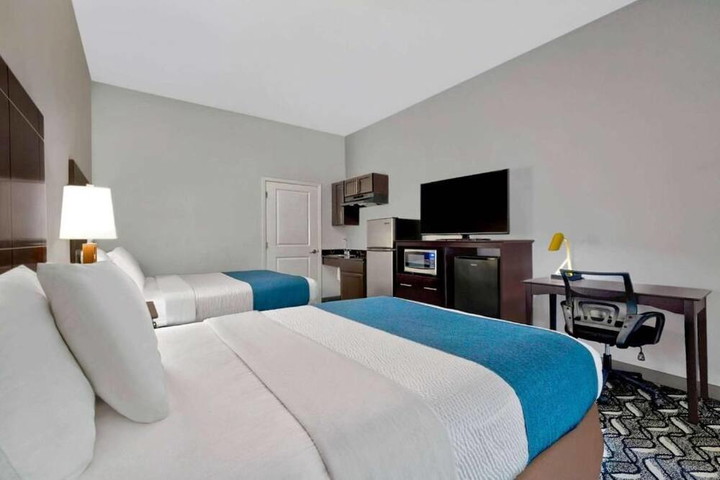 Restful Stay W/ Free Parking | Pets Allowed - Pleasanton, TX