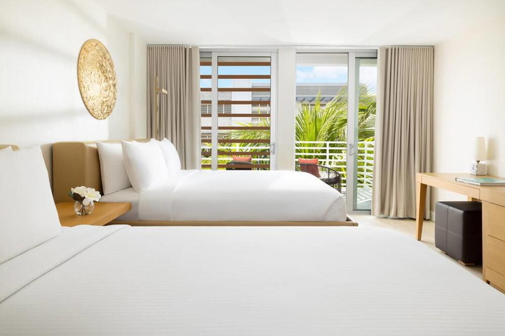 Collins Court | 2 Queen Terrace | South Beach Base | 2 Units - Miami Beach, FL