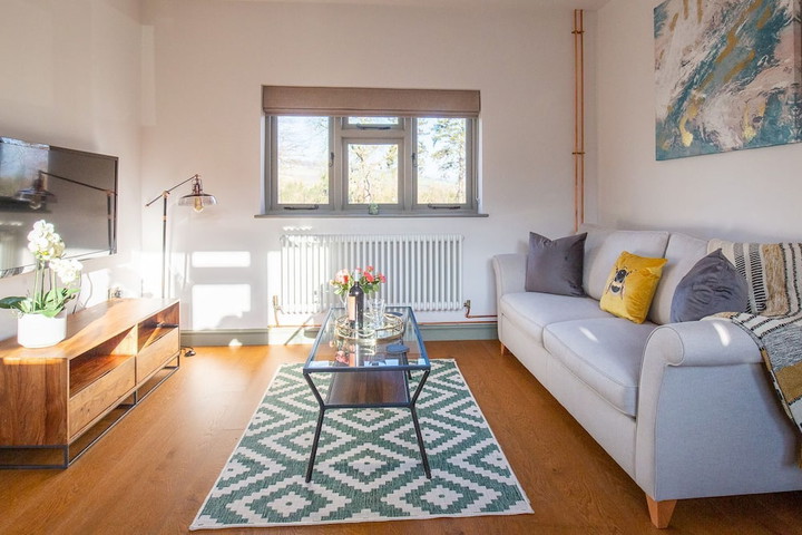 Paddock Cottage - Sleeps 2 Guests  In 1 Bedroom - Winchcombe