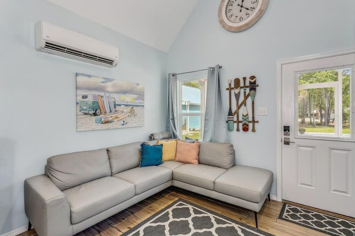 Castaway Tiny Home In Bon Secour Near Bon Secour River, 8 Miles To Sportsplex - Alabama