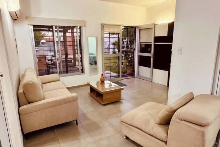 House With A Pool, Garden, And Barbecue. - Montevideo