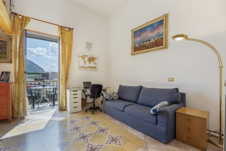 Appartamento 'Mondello Holidays - Casa Neruda' Con Vista Mare, Wi-fi E Aria Condizionata - Palermo