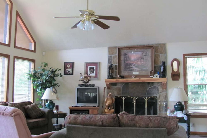 Relax In Peaceful Cabin, Free Wi-fi, Beautiful View, Special For July 150. - Townsend, TN