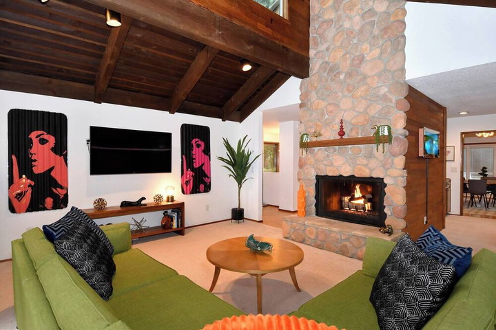 Quiet And Convenient Hillside Retreat: All King Beds! - Oregon City, OR