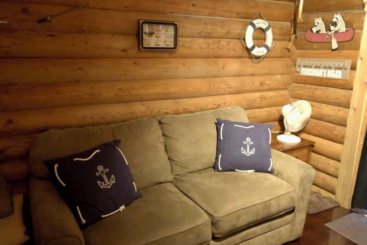 Rustic Ruby Retreat Cozy Cabin On Jump Off Joe Lake W/ Dock & Mt. Views- - Washington