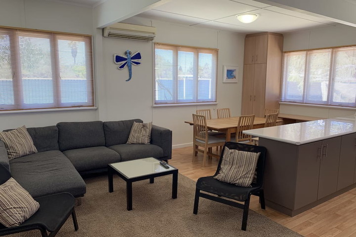 The Family House, Lancelin (Best Location, Close To Beach & Shops!) - Lancelin