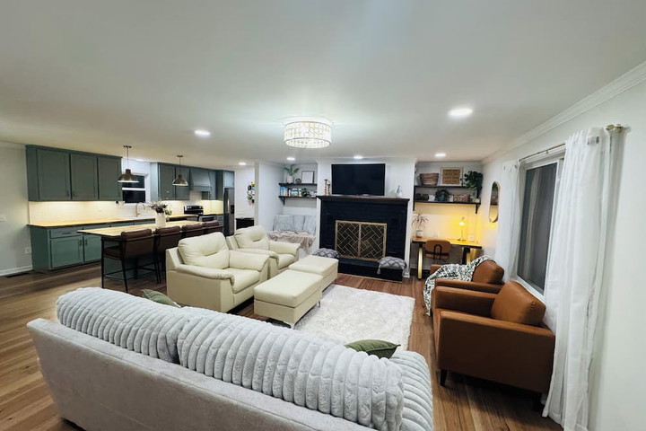 Escape To Bell Branch Place: Where Relaxation Meets Comfort - Cleveland, TN