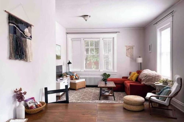 Sunny, Spacious Suite Green & Shaded Backyard - Richmond, VA