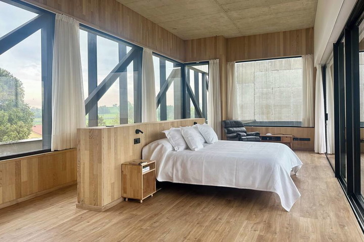 Spectacular Architect's House With Wonderful Views Of The Meadows Of Cantabria. - Santander