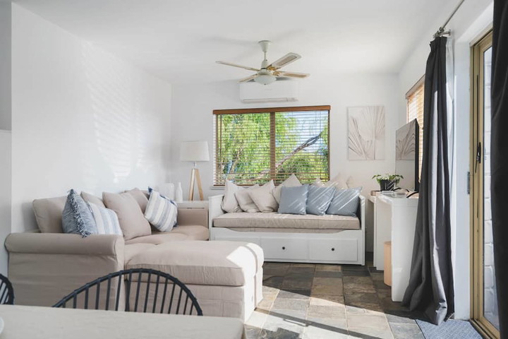 Oceanview Manor By Peppy Beach Retreats® (10 Adults), Manor - 번버리