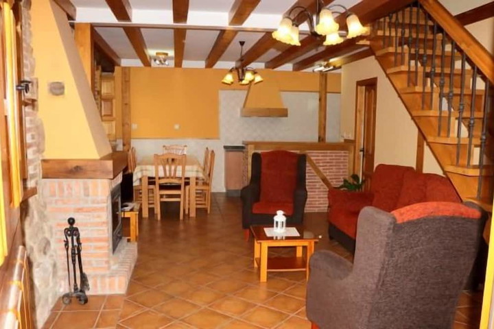 Easter Available For 6/7 People, Book Now!!! - Polanco