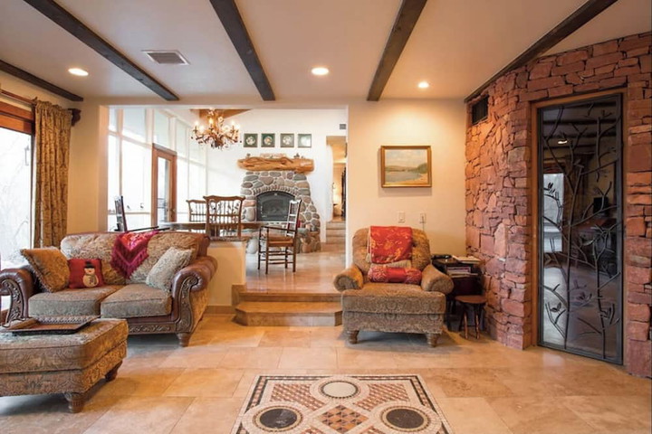 Sedona Creekfront Hideaway ~ A Beautiful Private Home On 2 Acres Of Creek Front - Camp Verde, AZ