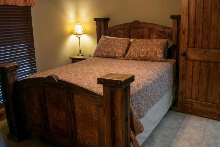 Riverfront Cabins  And  Vacation Homes - Leakey, TX