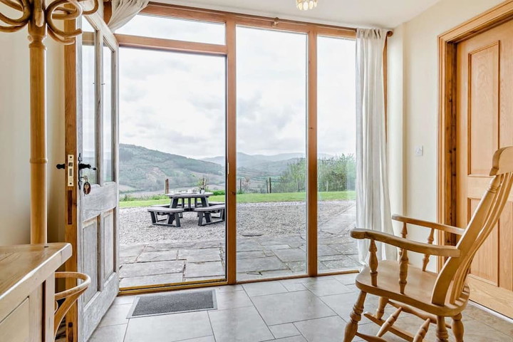 3 Bed In Crickhowell (Oc-bn124) - Crickhowell