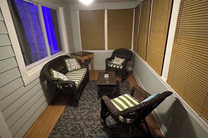 3-bedroom Beach House In Beautiful Charlotte Near Beach With Ac/heat And Wi-fi - Rochester, NY