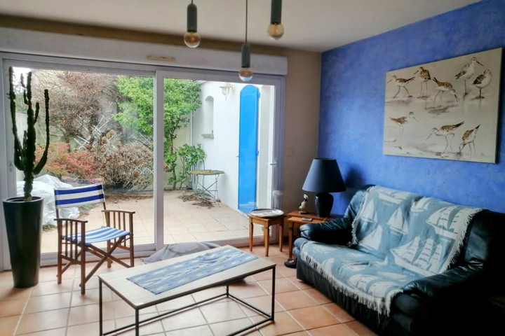 Family Home With A Shaded Garden, 5 Km From La Rochelle And 15 Km From The Beaches - La Rochelle
