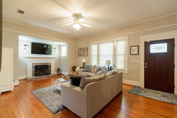 Cute Craftsman On Cranford With A Fabulous Porch - Valdosta, GA