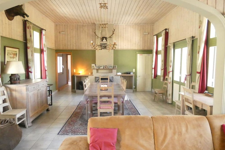Le Chaumont Is A Comfortable Family Home In A Secluded Natural Setting. - Spa