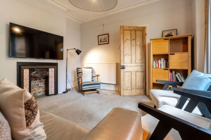 Swift Host | 4 Bedrooms | Golden Triangle - Wroxham