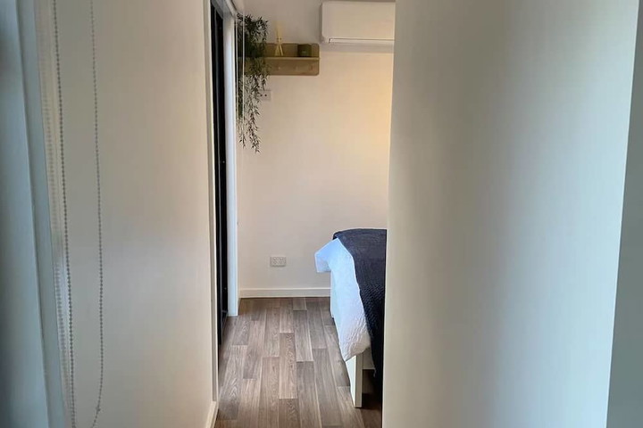 Off Grid Tiny House Bush Escape - Melbourne