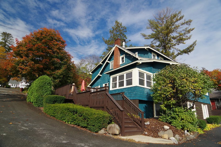 Lake George 5 Bed/ 3 Bath Home W/ Lake & Resort Access - Lake George, NY
