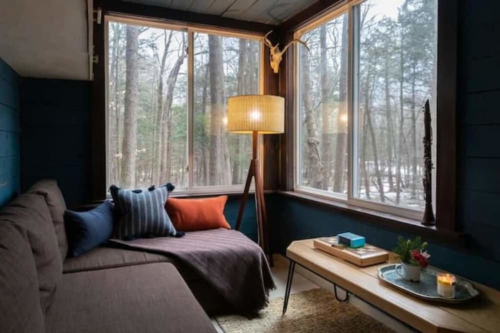 40-foot Container Cabin In The Catskills - Catskill, NY
