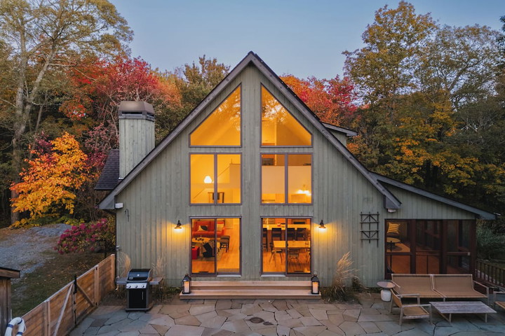 Cold Spring Mountain Retreat: Secluded Oasis - Carmel Hamlet