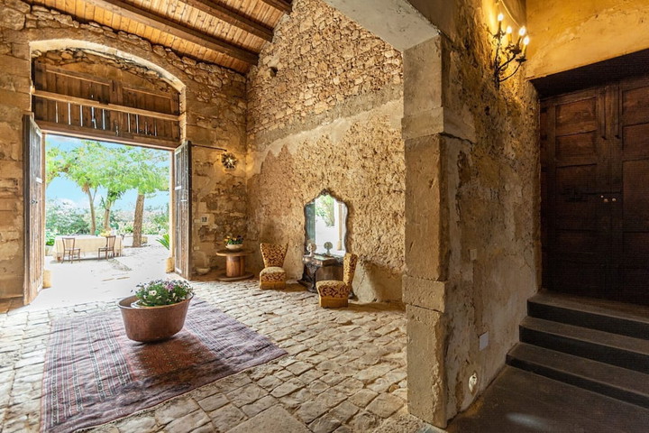 Casa Vacanze "The Holiday And Art Seahorse House" Con Vista Sulle Montagne, Piscina Privata E Wi-fi - Comiso