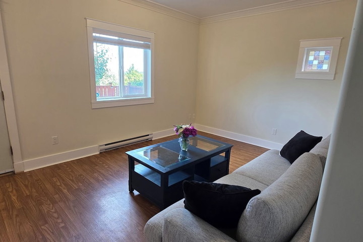 2 Bedroom Suit In Langford Victoria. Great View And Privacy. - Langford