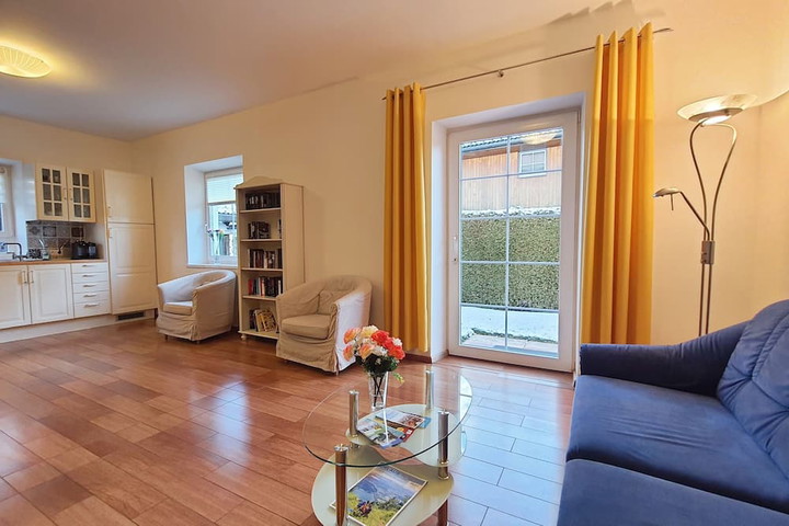 Comfortable, Very Quiet And Sunny Apartment. Only 5 Minutes To The Silbersee - Villach