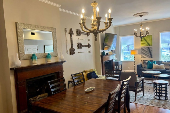 Park Place Estate Ideal For Groups, 3 Units & Courtyard, 3min Walk To Forsyth - Savannah, GA