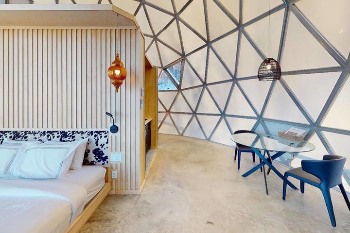 Bel Air Tremblant Super Glass Dôme: 1 Lit King, Jacuzzi, Sauna-700pi - Laurentides