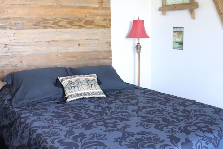 Dirty South Bayou Bed & Breakfast - Only 25 Min From Downtown Nola - New Orleans, LA
