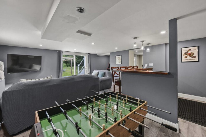 The Reel Retreat | Theatre & Firepit Game Room - Pittsfield, MA